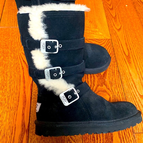 UGG | Shoes | Never Been Worn Uggs Black With Three Cute Buckles On The ...